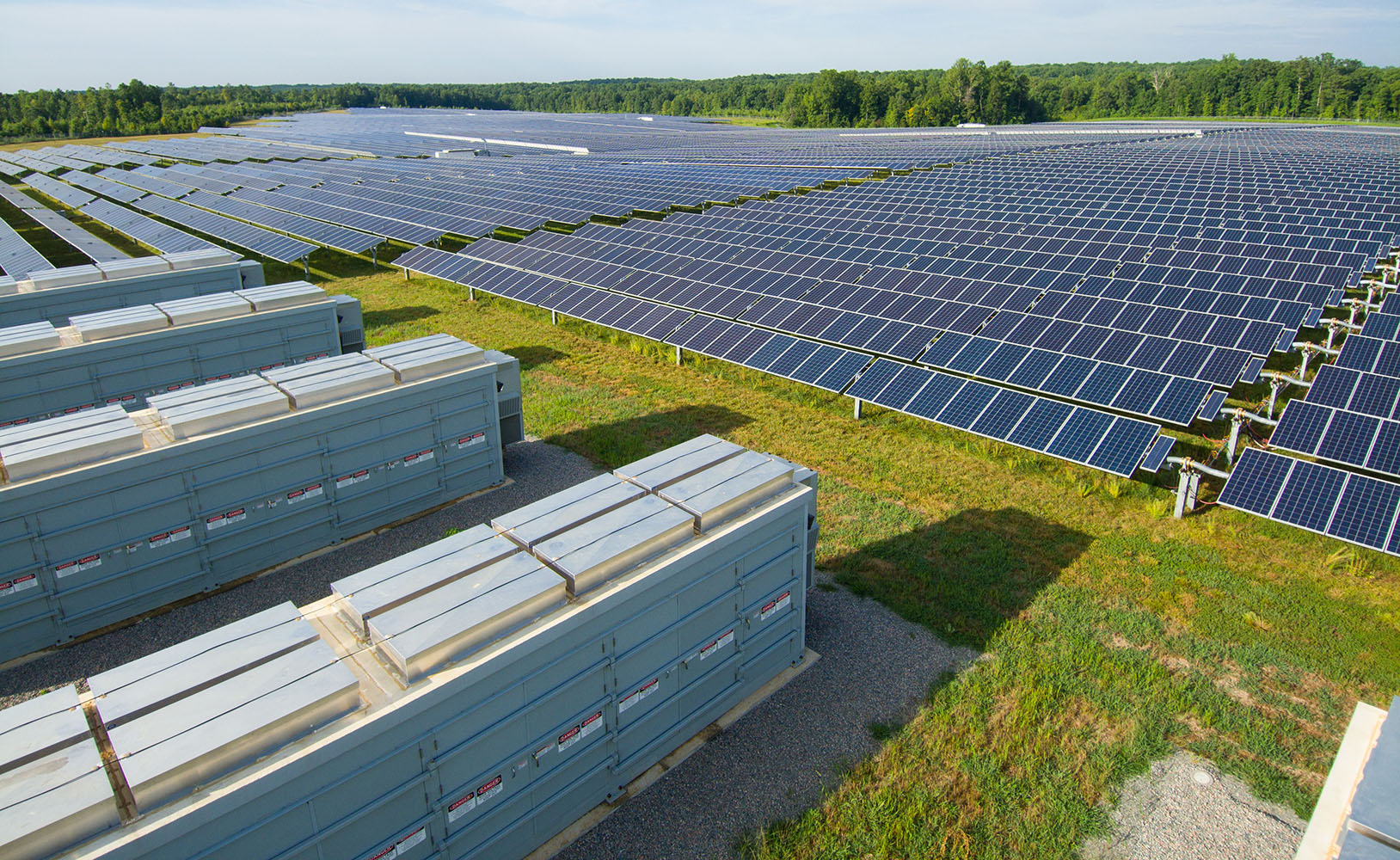 Brightening Solar Storage: The Real-World Pros and Cons of Switching to LiFePO4 Batteries - RICHYE